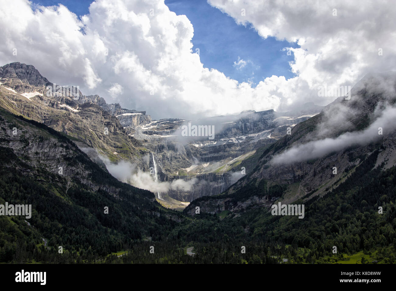 Cirque valley hi-res stock photography and images - Alamy