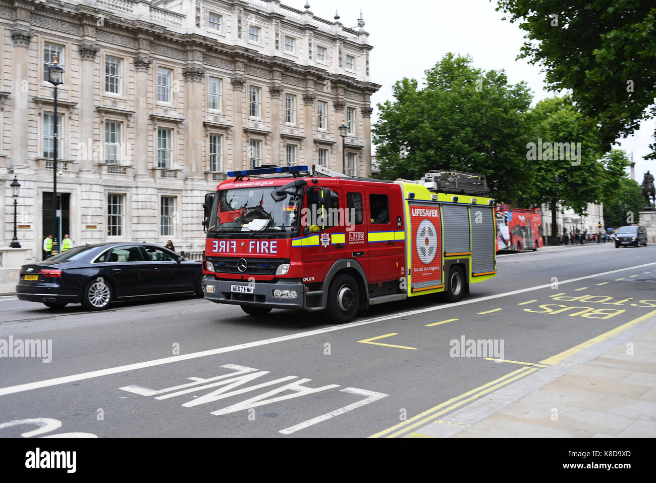 London fire brigade call out hi-res stock photography and images - Alamy