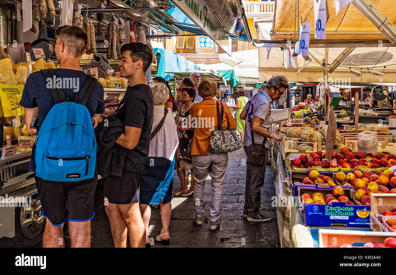 Italy Liguria Chiavari - Piazza Mazzini Market - fruit Stock Photo - Alamy