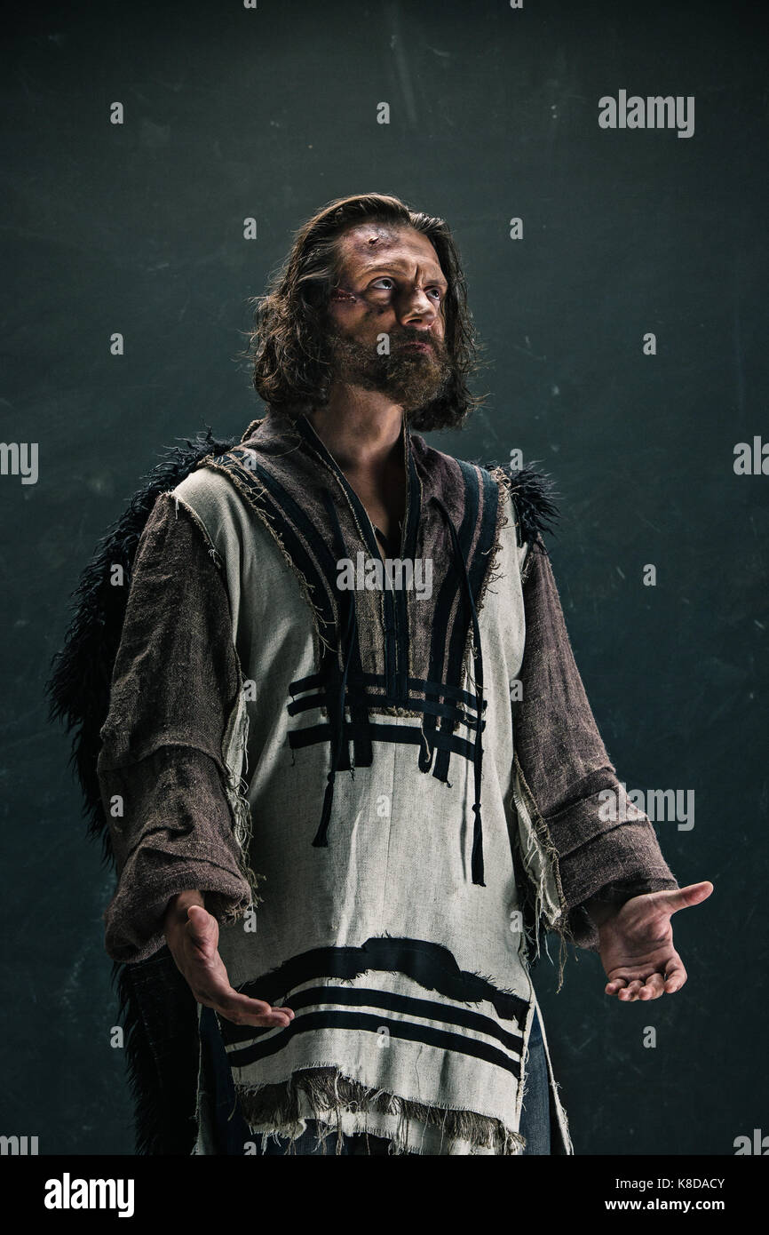 Actor in makeup, a poor man Stock Photo - Alamy