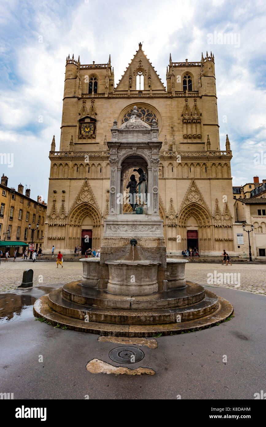 Cathedral Saint Jean Baptiste de Lyon and its fountain on Place Saint ...