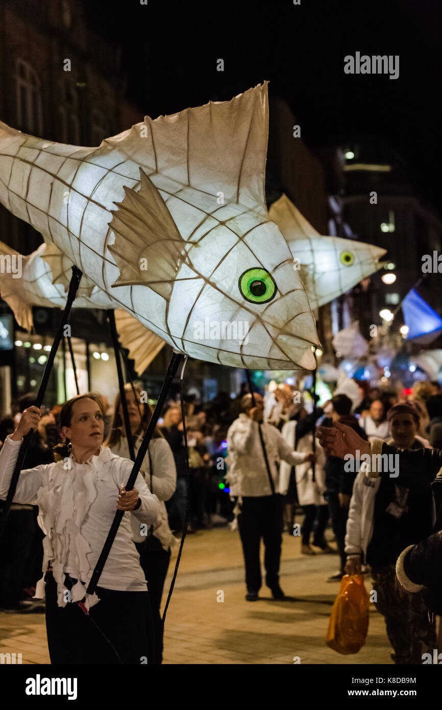 Leeds Light Night 2016, HandMade Lanterns paraded around Leeds city ...
