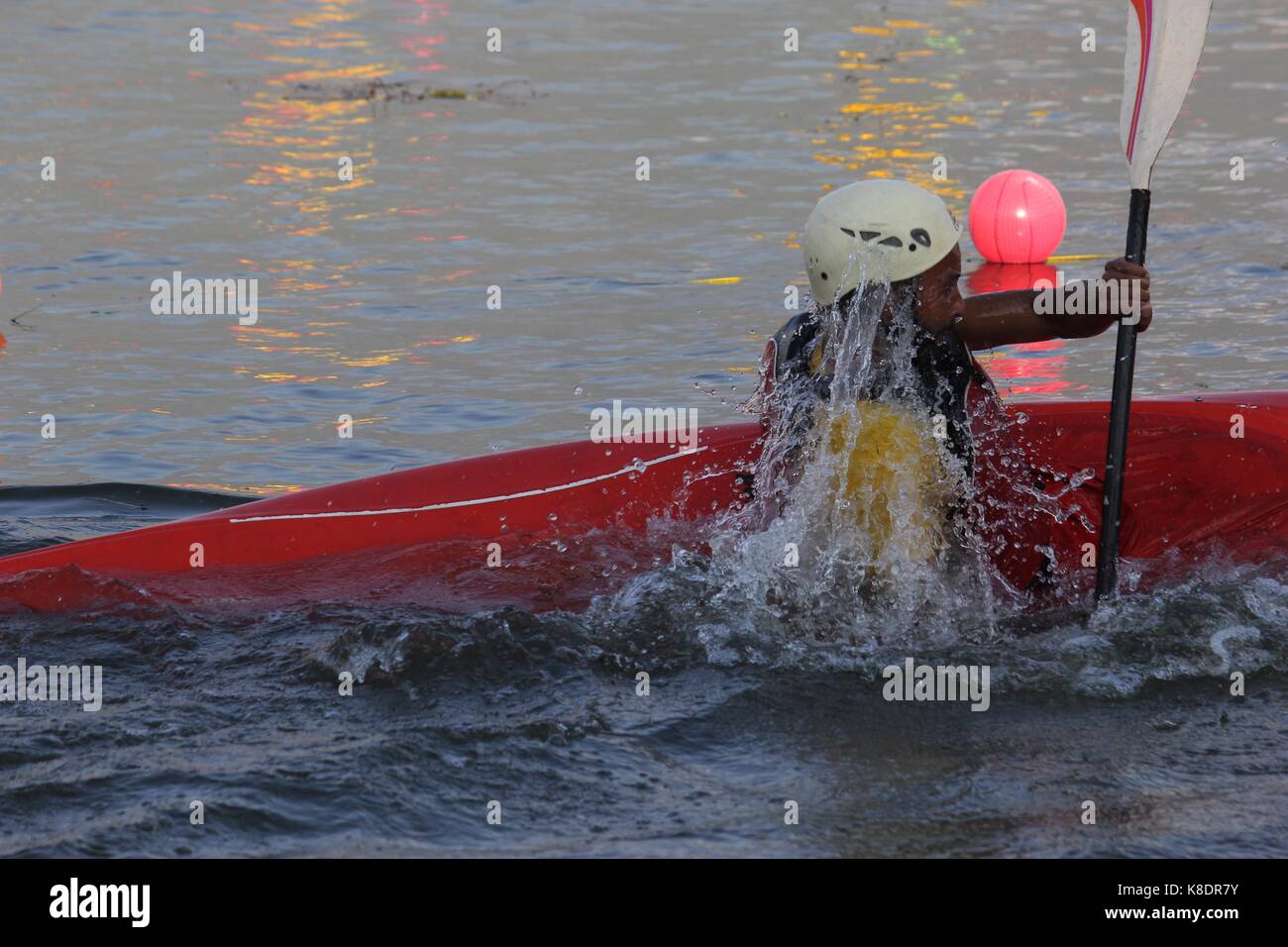 Srinagar, Kashmir. 18th Sep, 2017. A sports festival “Jashan-E-Dal and ...