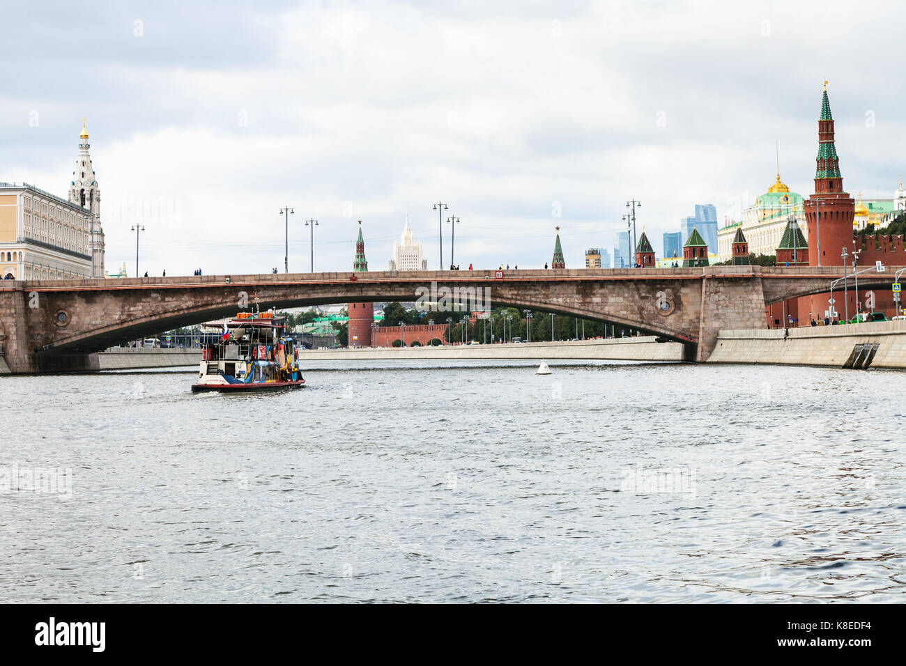 MOSCOW, RUSSIA - SEPTEMBER 16, 2017: view of excursion ship on Moskva ...