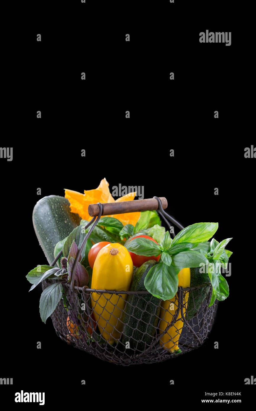 Cropping vegetables hi-res stock photography and images - Alamy