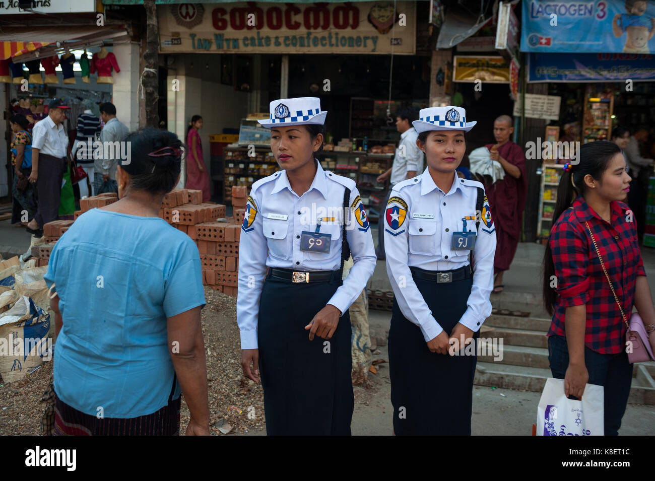Policewoman pyidaunzu hi-res stock photography and images - Alamy