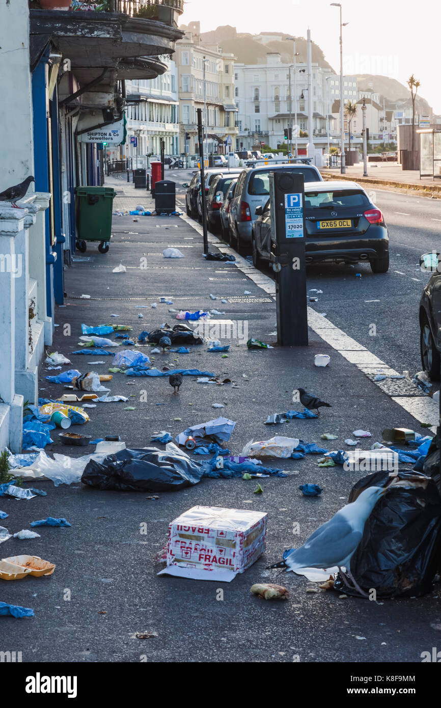 Pavement strewn hi-res stock photography and images - Alamy