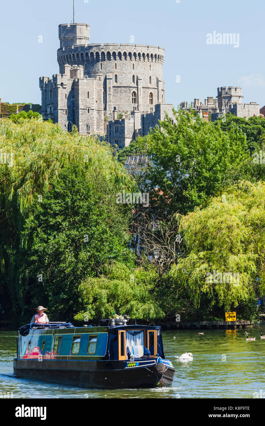 England, Berkshire, Windsor, Windsor Castle and River Thames Stock ...