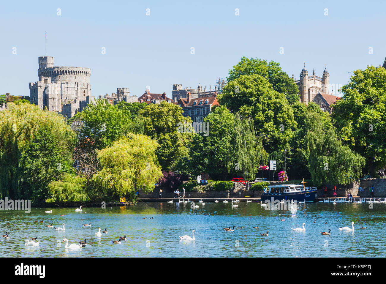England, Berkshire, Windsor, Windsor Castle and River Thames Stock ...