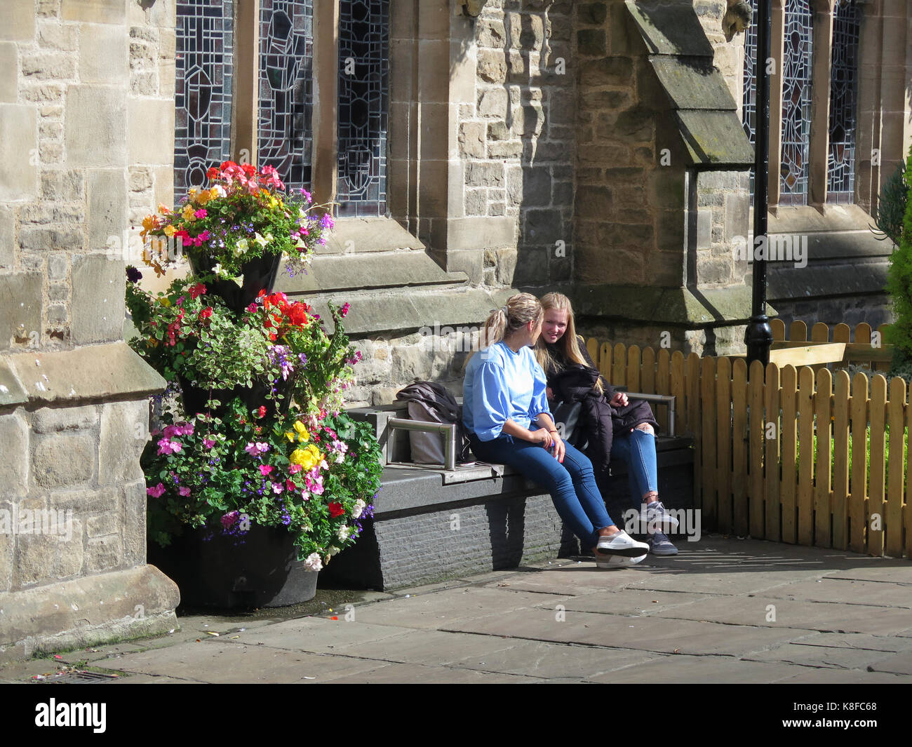 Durham, UK. 19th Sep, 2017. UK Weather. Warm sunny day in Durham city ...