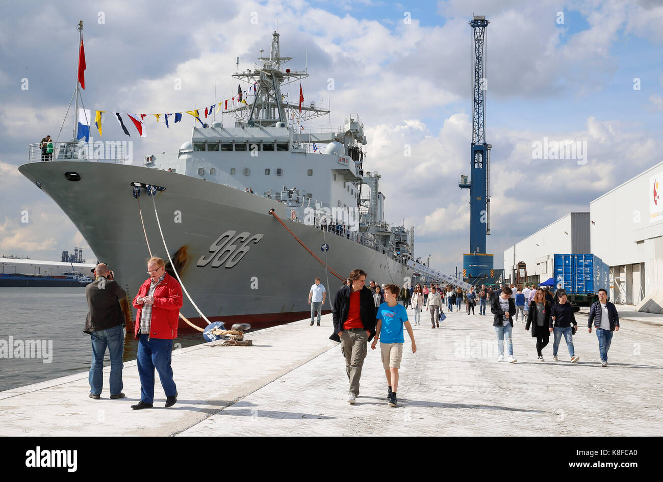 Ship convoy 17th hi-res stock photography and images - Alamy