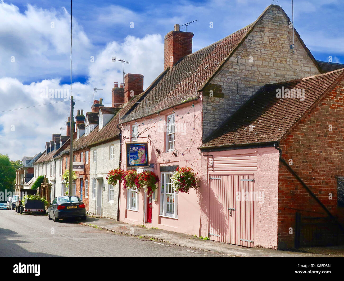 Kineton, Warwickshire, UK. 19th Sep, 2017. UK Weather. Beautiful sunny ...