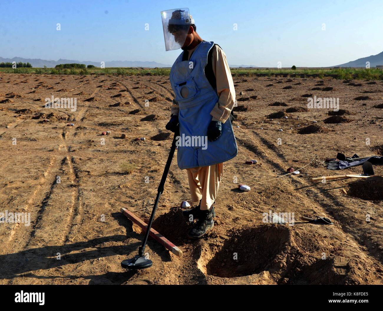 Land mines afghanistan hi-res stock photography and images - Alamy