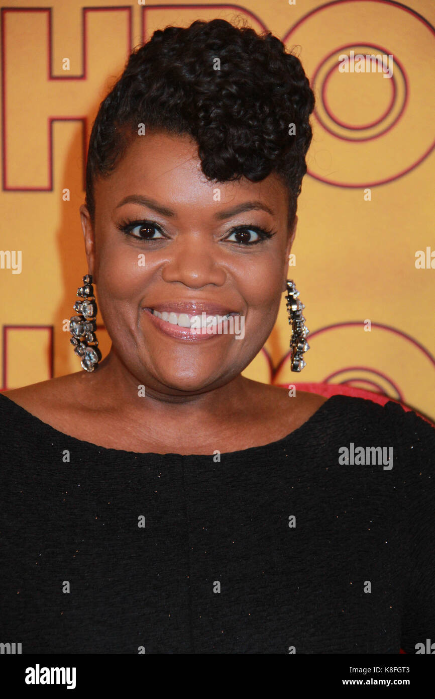 Yvette Nicole Brown 09/17/2017 The 69th Annual Primetime Emmy Awards ...