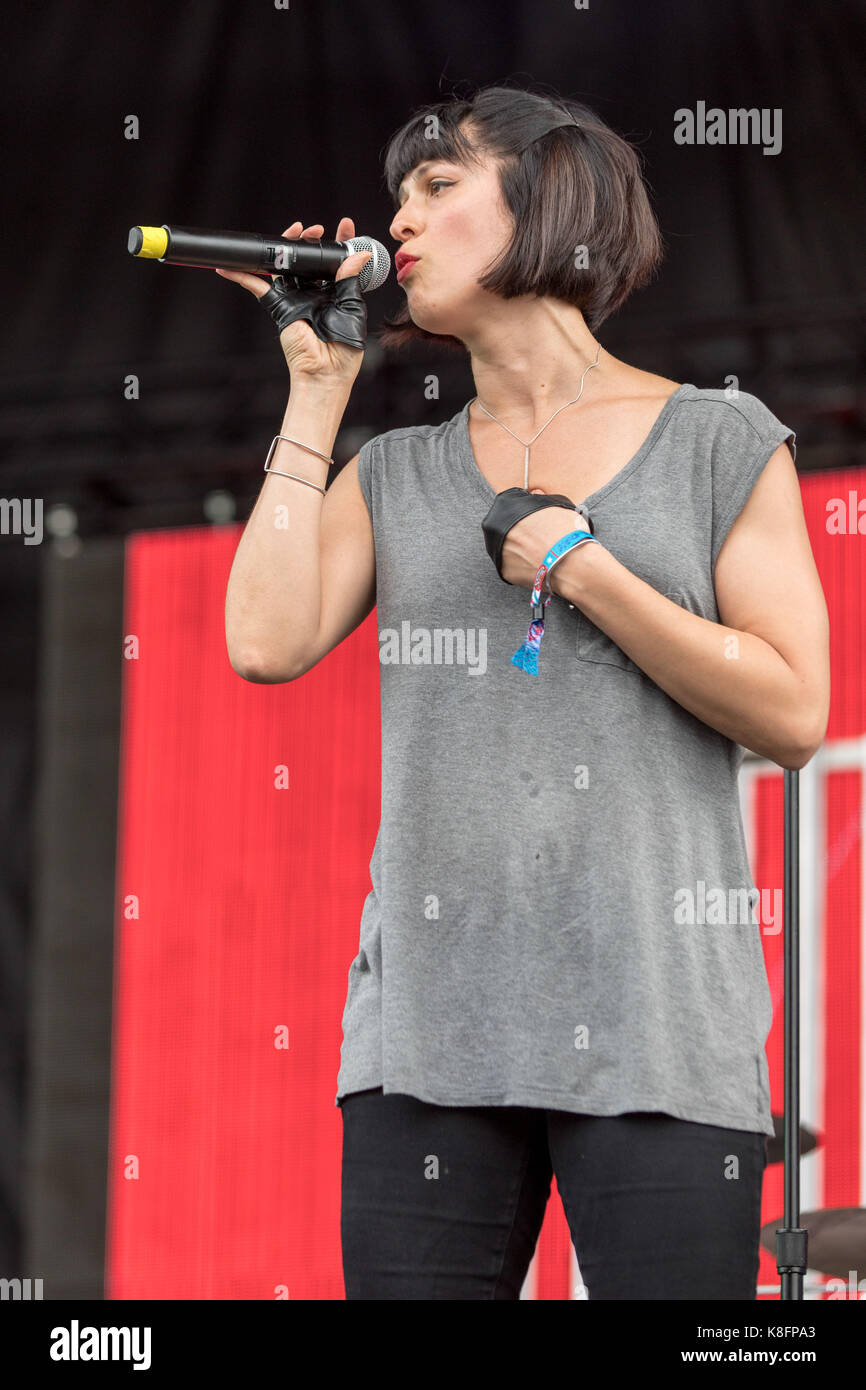 Chicago, Illinois, USA. 17th Sep, 2017. DESSA (MARGRET WANDER) during ...