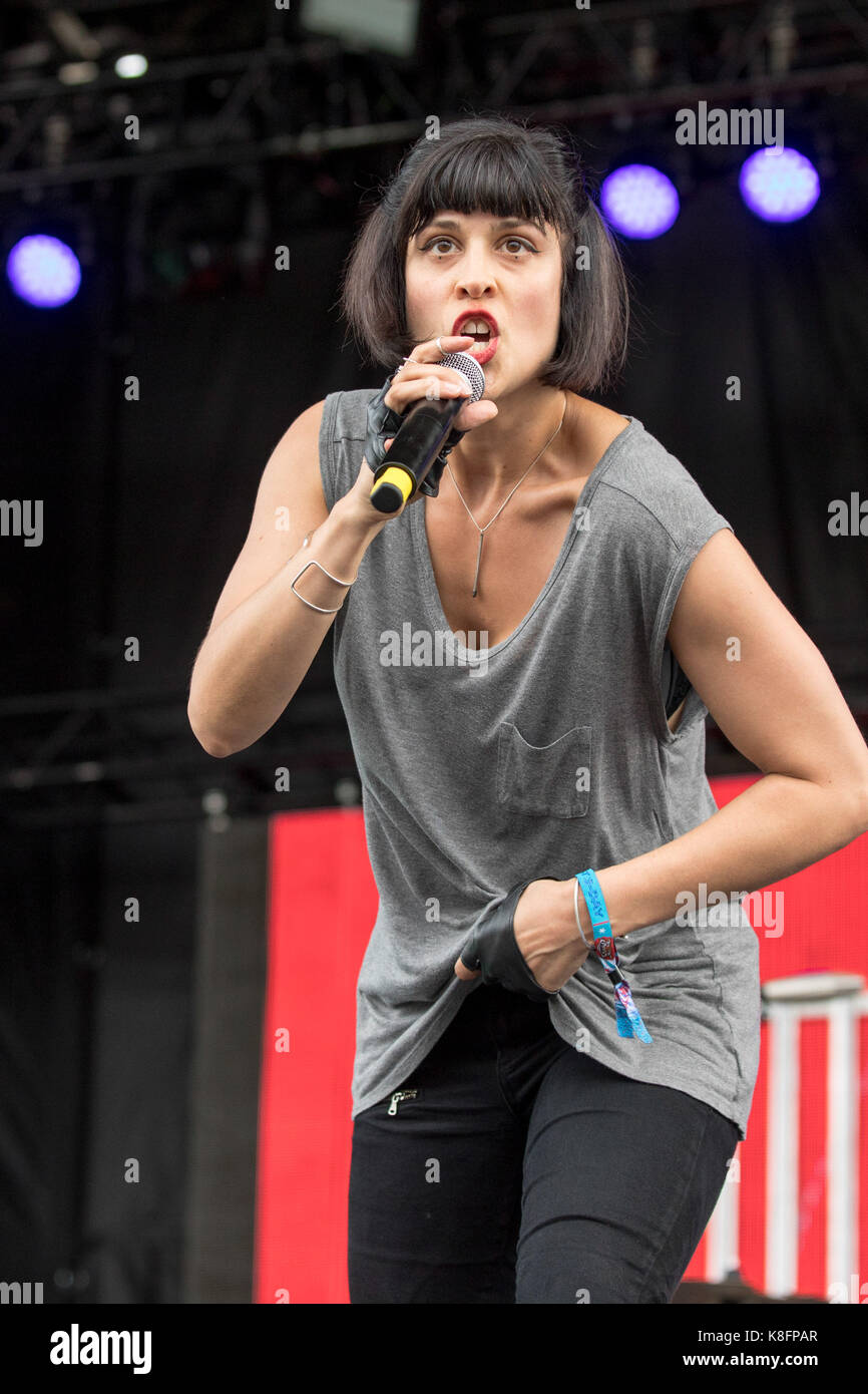 Chicago, Illinois, USA. 17th Sep, 2017. DESSA (MARGRET WANDER) during ...