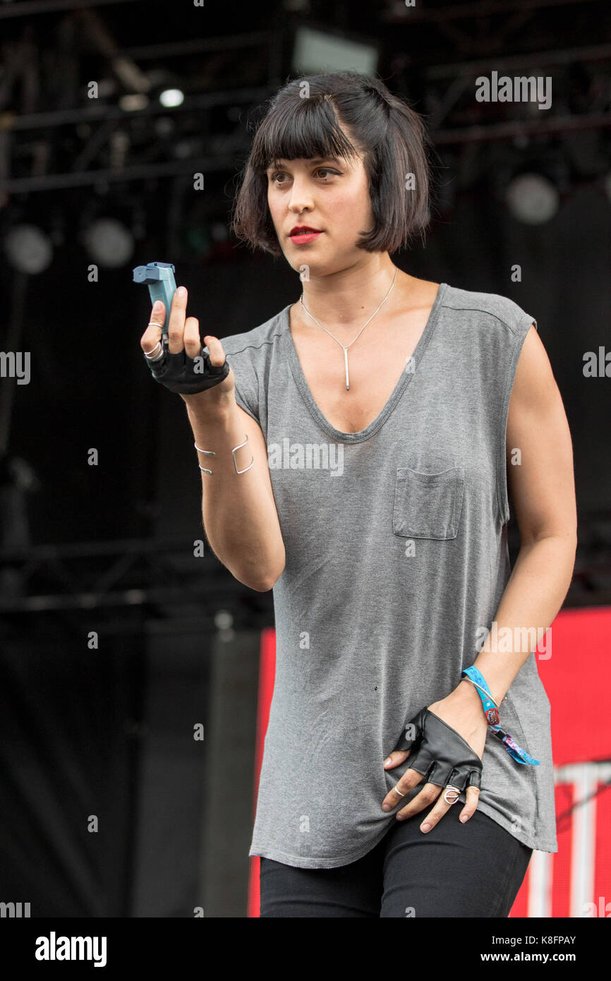 Chicago, Illinois, USA. 17th Sep, 2017. DESSA (MARGRET WANDER) during ...