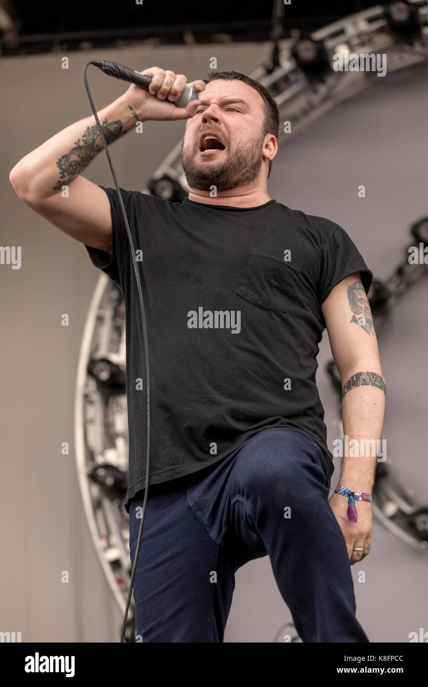 Chicago, Illinois, USA. 17th Sep, 2017. MAX BEMIS of Say Anything ...