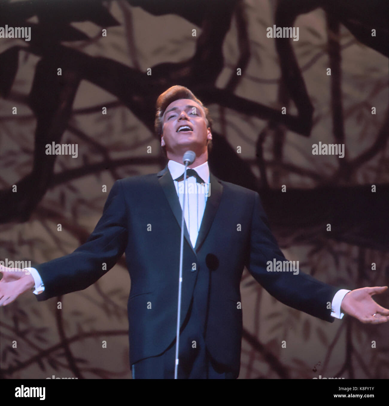 FRANK IFIELD Australian singer at the London Palladium about 1965 ...