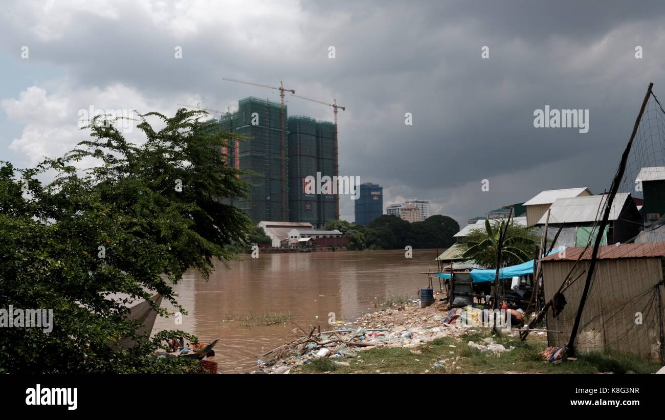 Phnom Penh Cambodia Cambodia Life Along the Bassac River Area ...