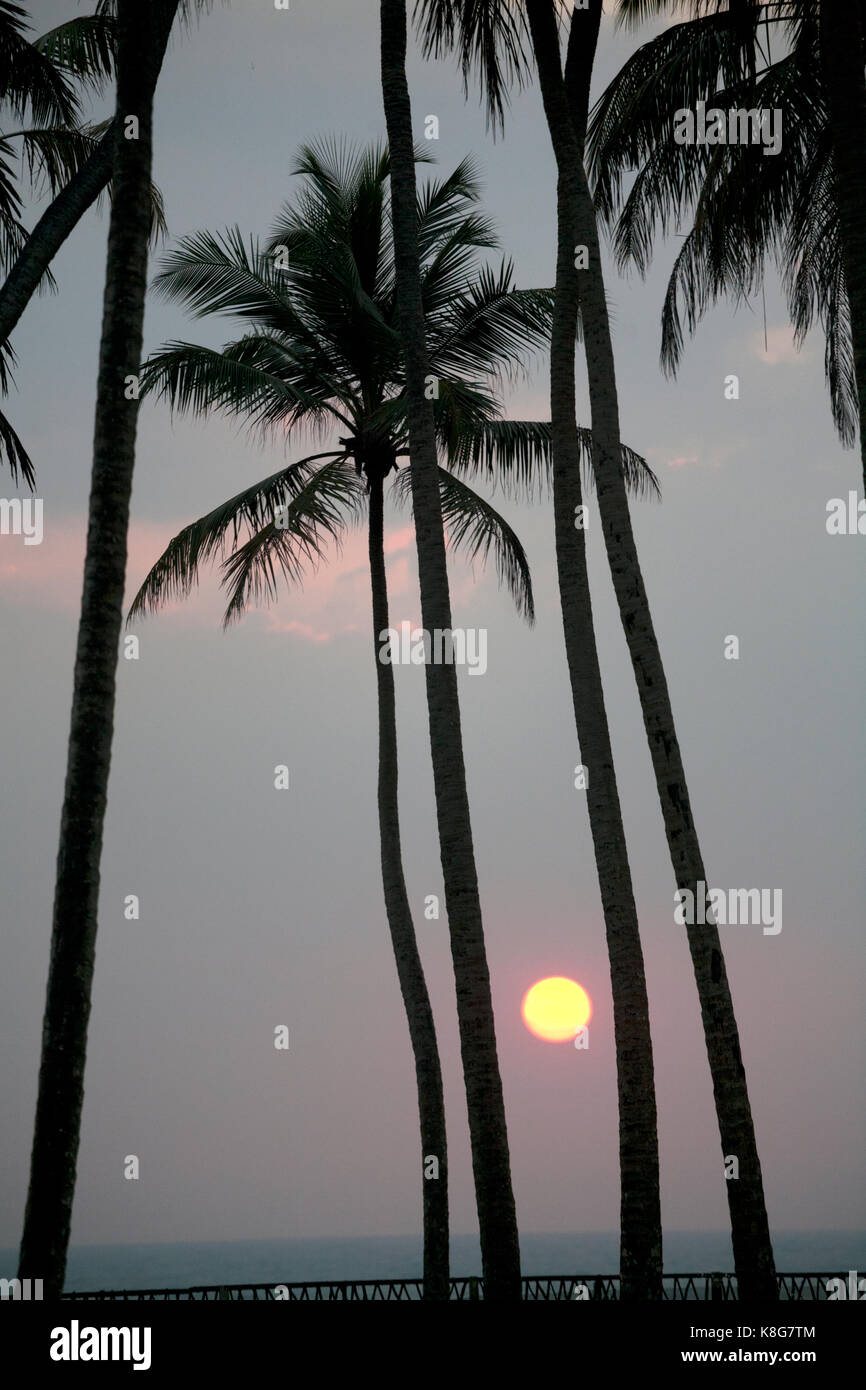 sunset wadduwa western province sri lanka Stock Photo - Alamy