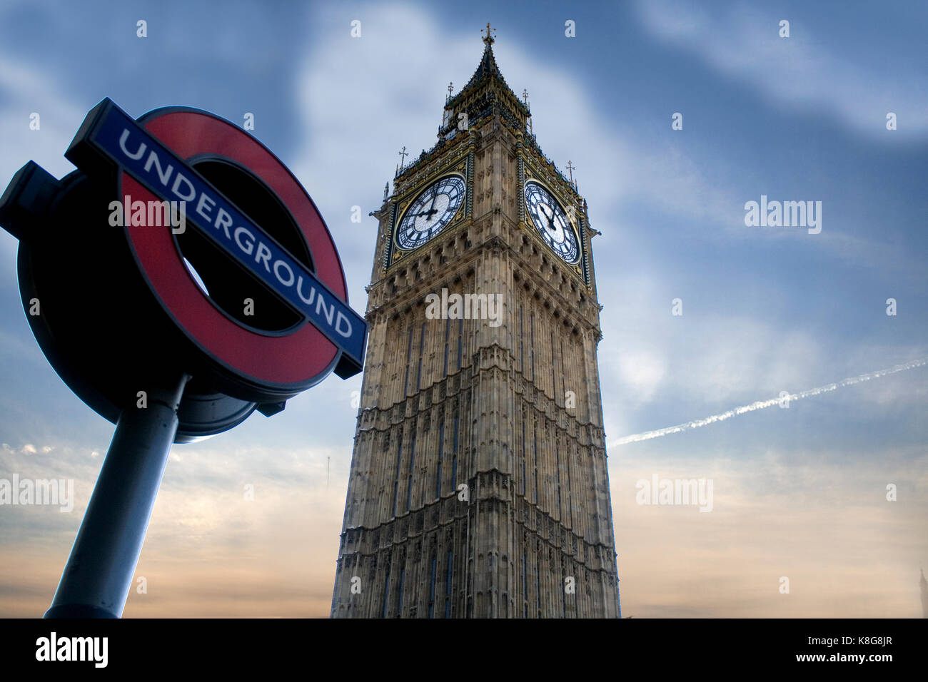 London underground pattern hi-res stock photography and images - Alamy