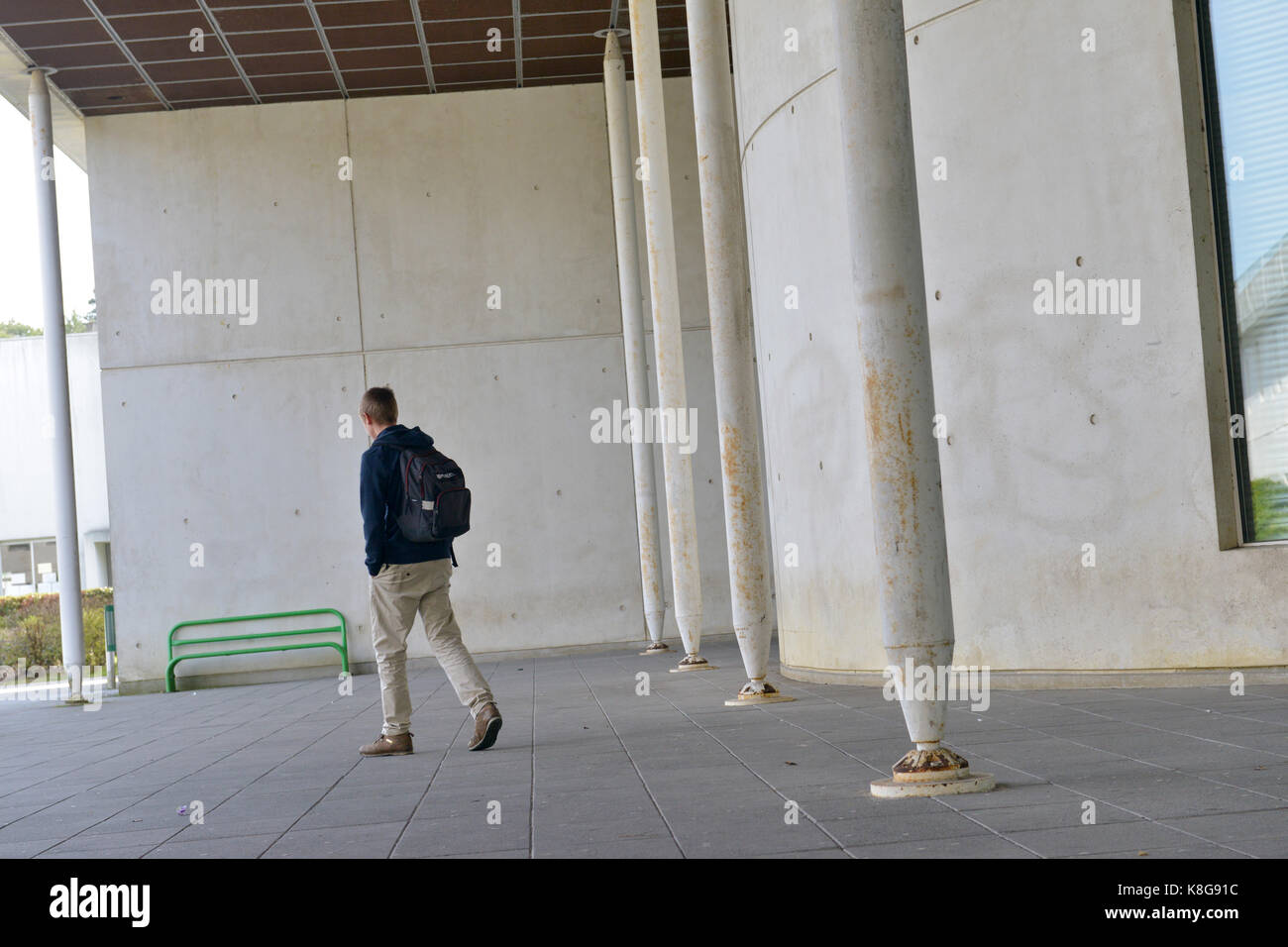 Leaving school hi-res stock photography and images - Alamy