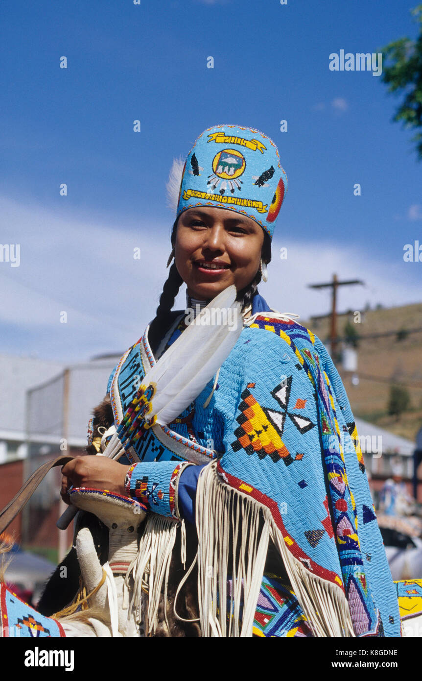 Warm springs and native american hi-res stock photography and images ...