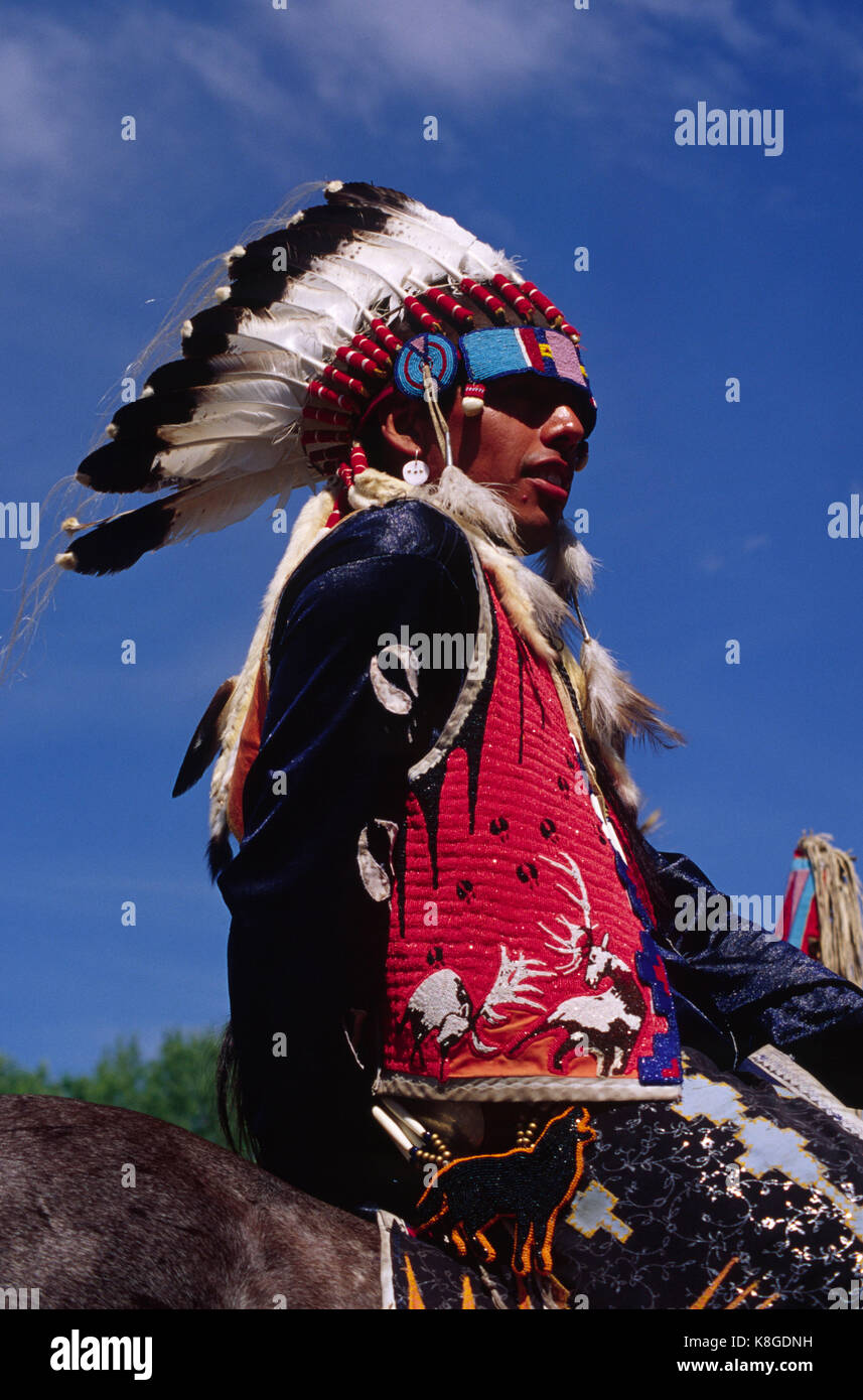 Native American parade, Pi-Ume-Sha Treaty Days, Warm Springs Indian ...