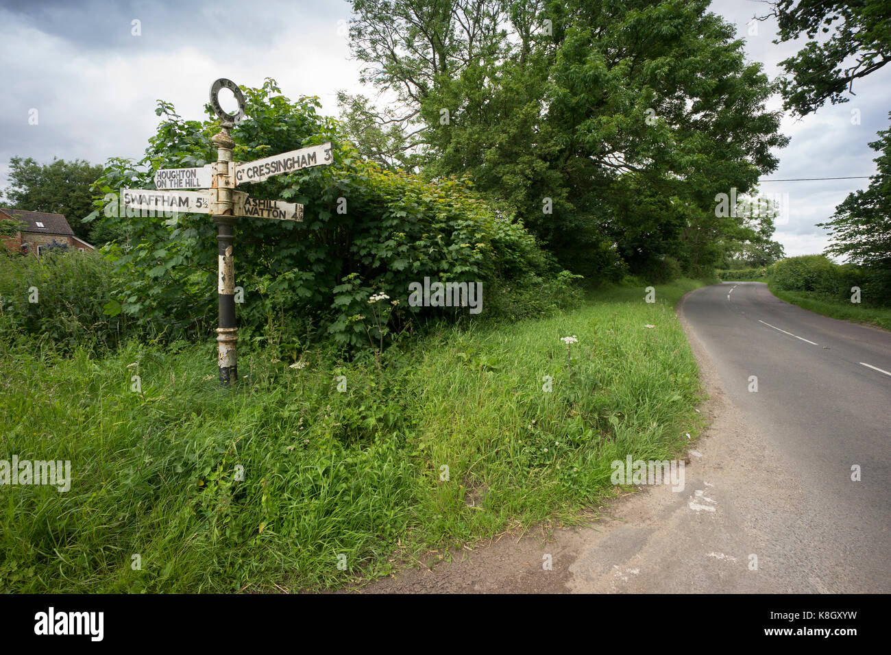 England country crossroads hi-res stock photography and images - Alamy