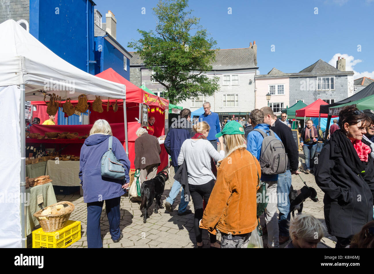 Food sellers at the Totnes Good Food Market which operates on the third ...