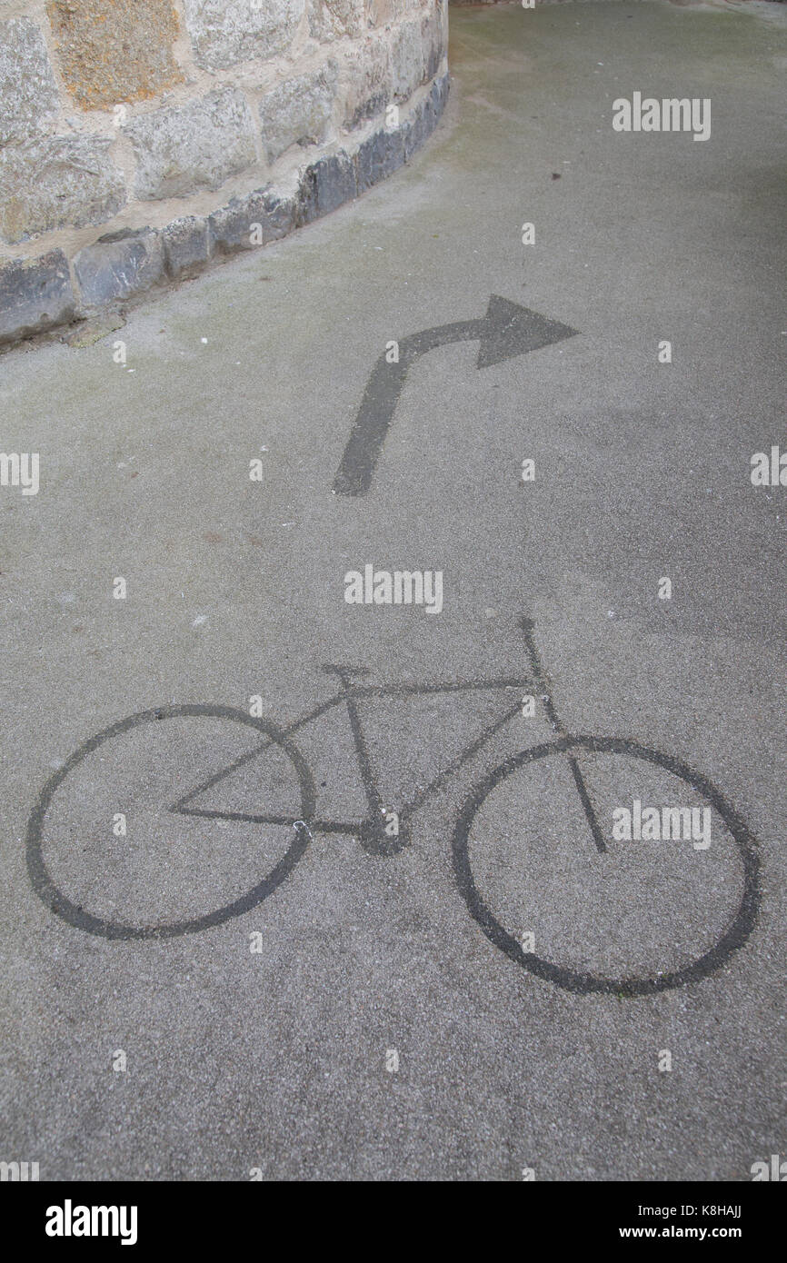 Bike Lane Symbol and Arrow Stock Photo - Alamy