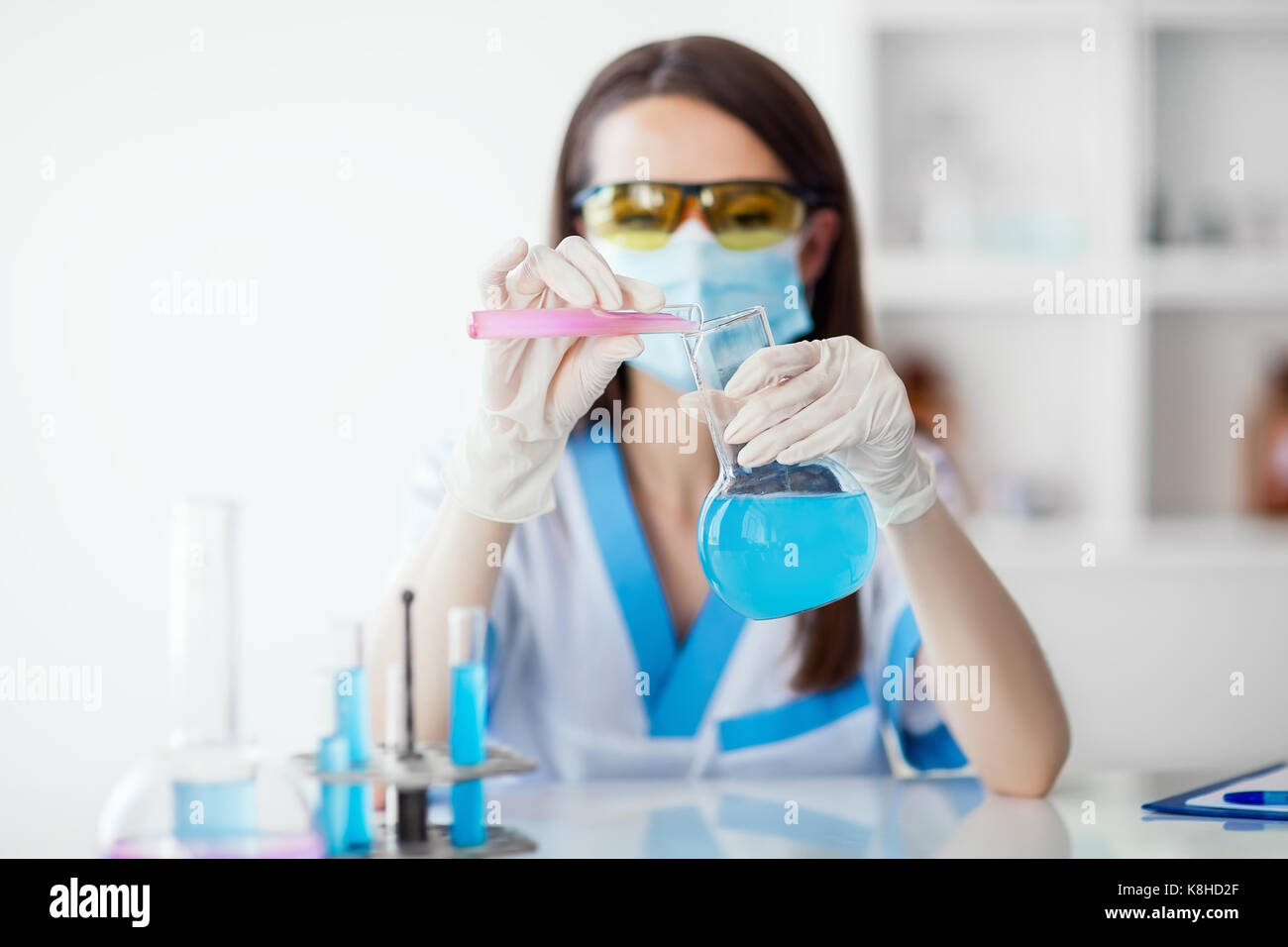 Chemical laboratory mask hi-res stock photography and images - Alamy