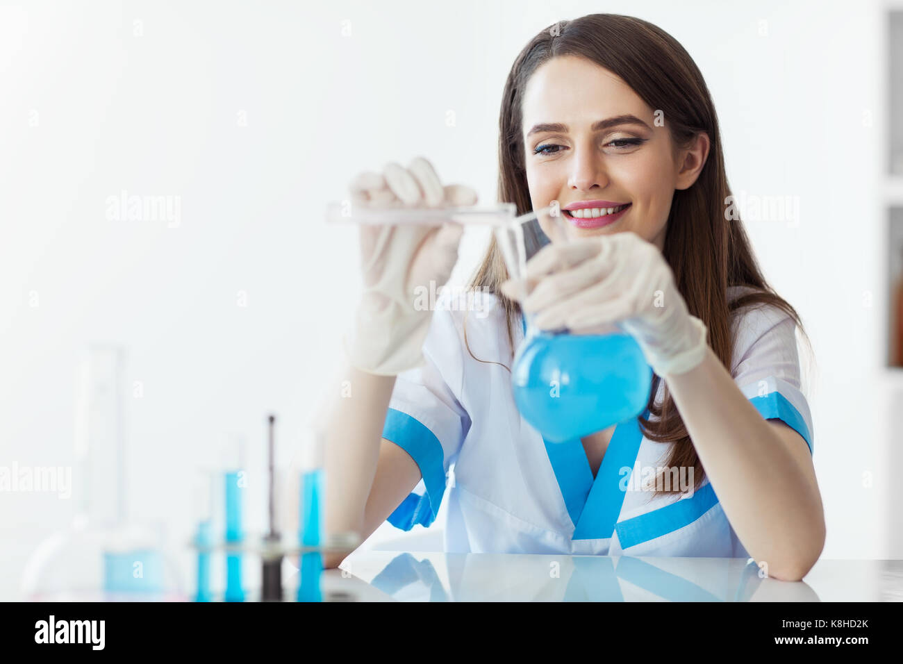 Chemical test hi-res stock photography and images - Alamy