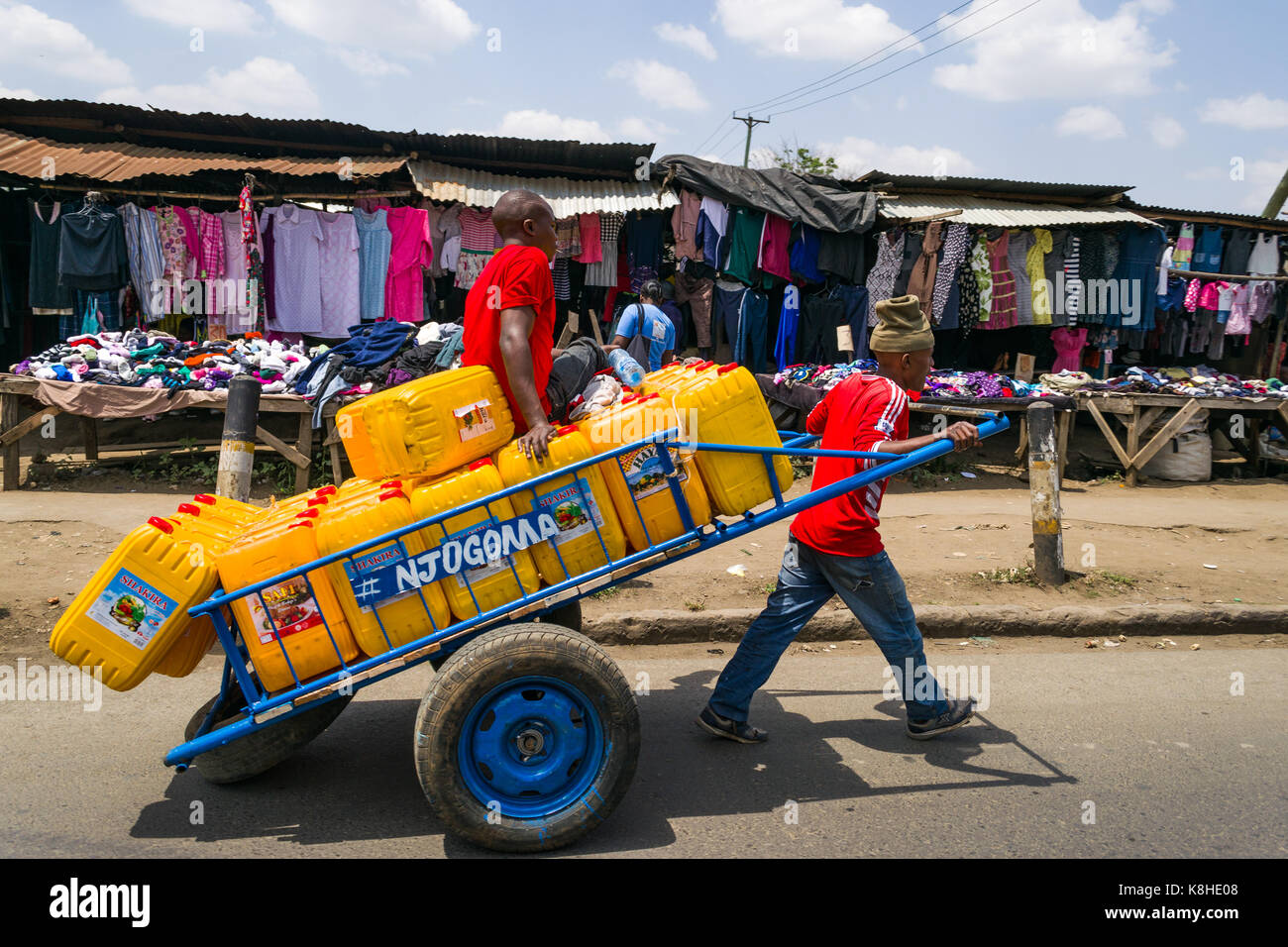 Mkokoteni Stock Photos & Mkokoteni Stock Images - Alamy