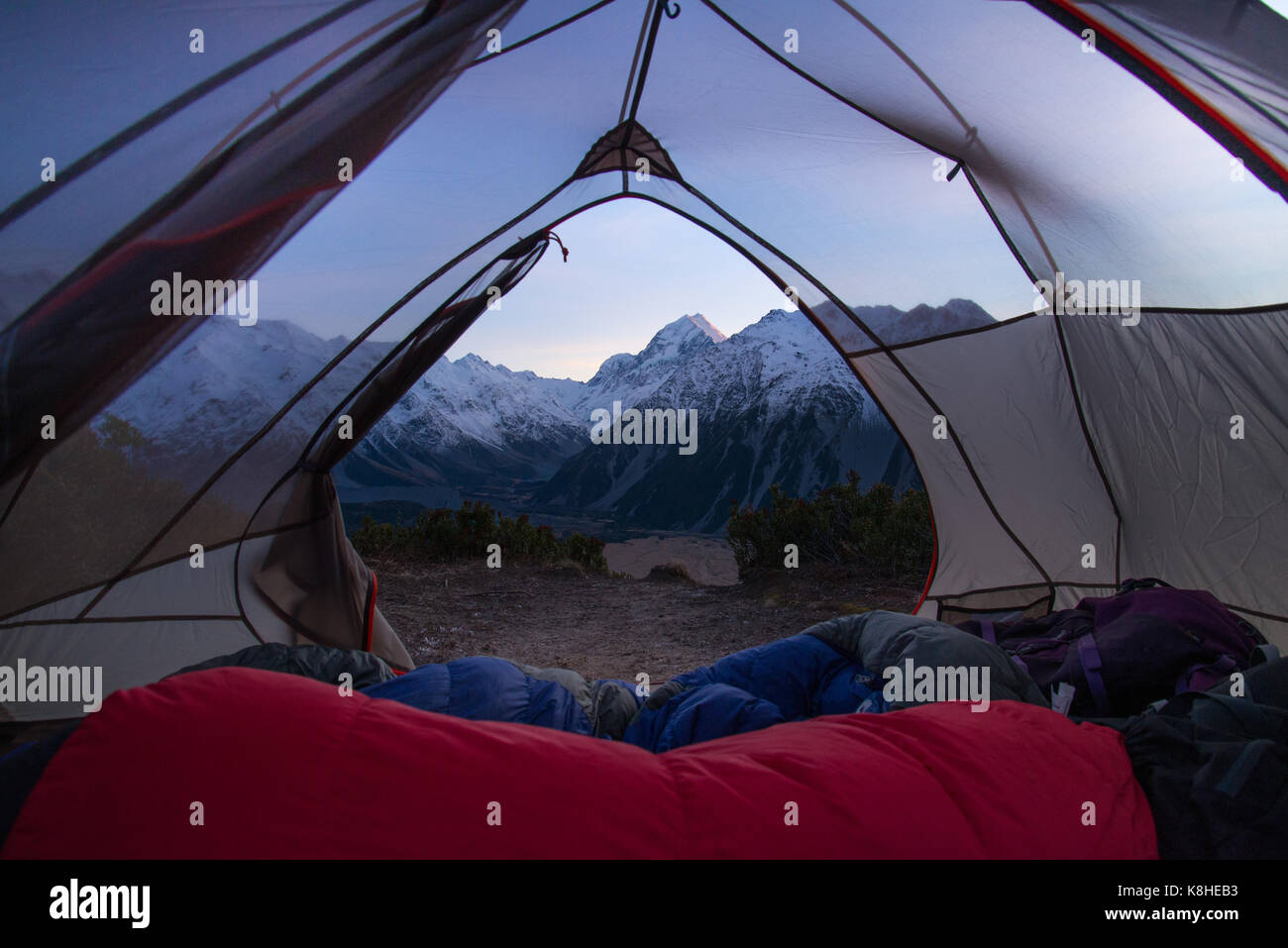 Open tent hi-res stock photography and images - Alamy