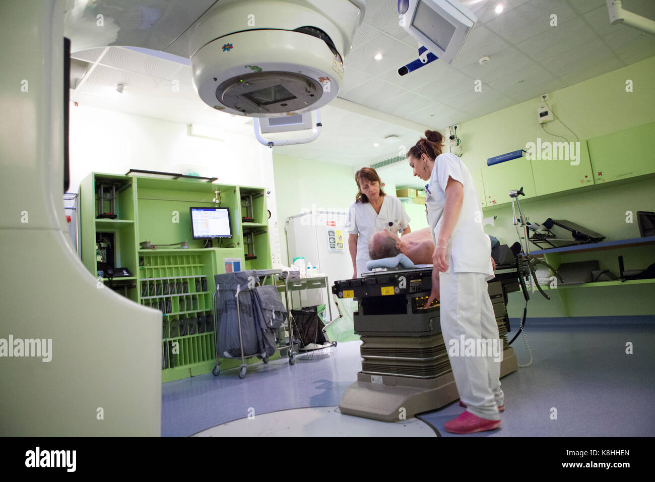 Radiotherapy hi-res stock photography and images - Alamy