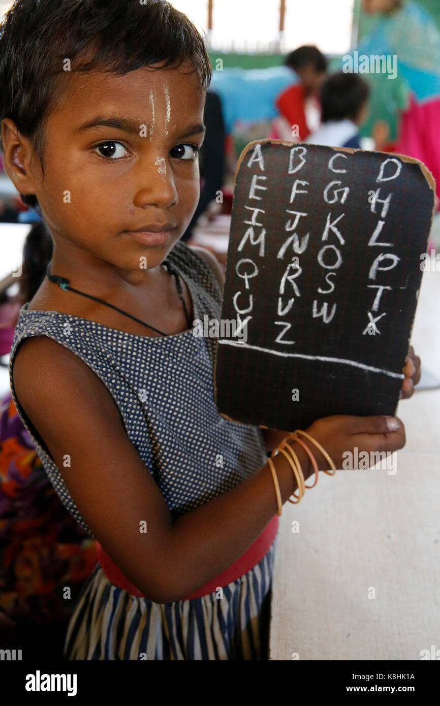 Indian school girls classroom hi-res stock photography and images - Alamy