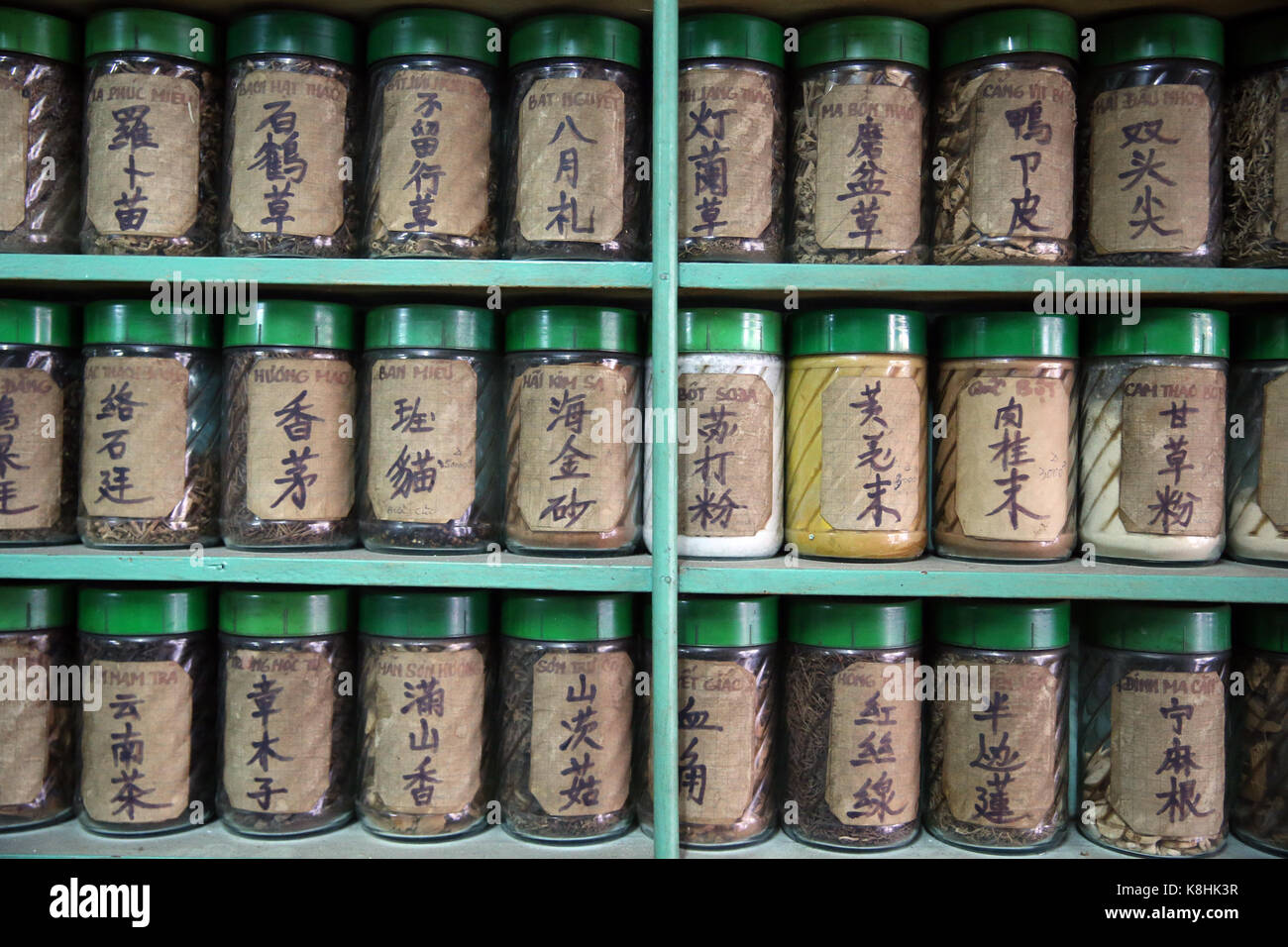 Traditional pharmacopeia hi-res stock photography and images - Alamy