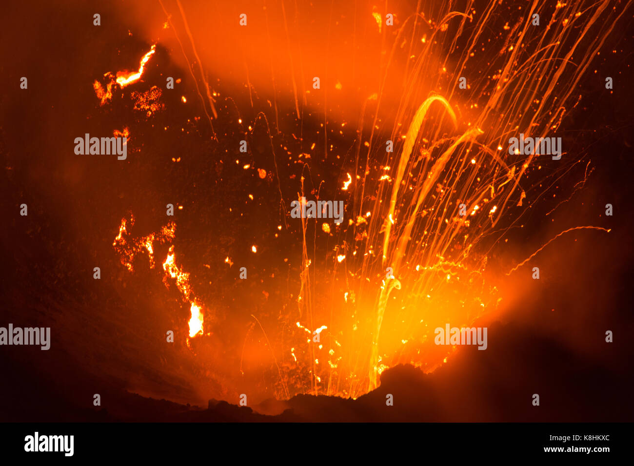 Volcano Yasur Eruption Stock Photo - Alamy