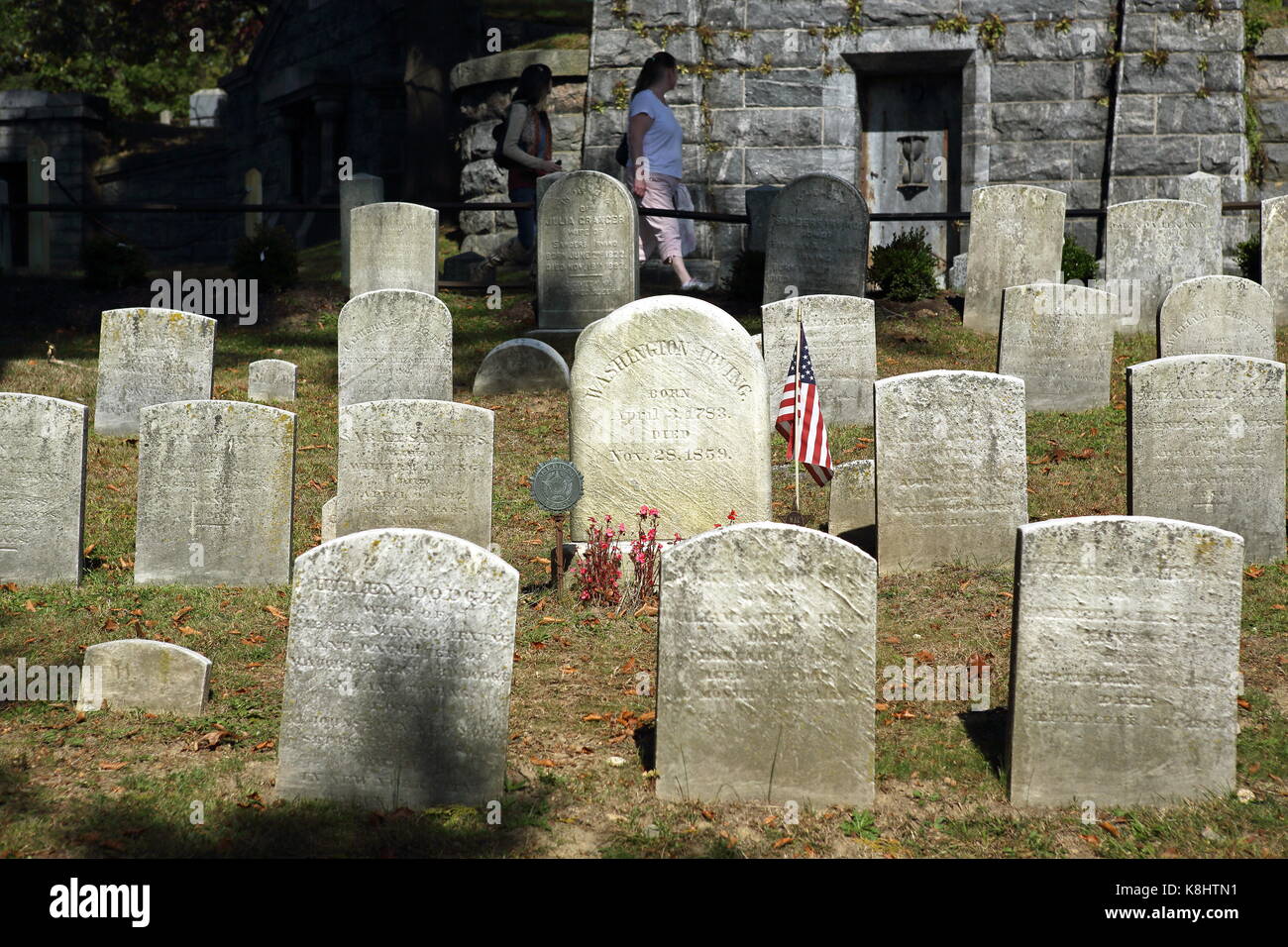 Gravesite of Washington Irving in Sleepy Hollow Cemetery in Sleepy ...