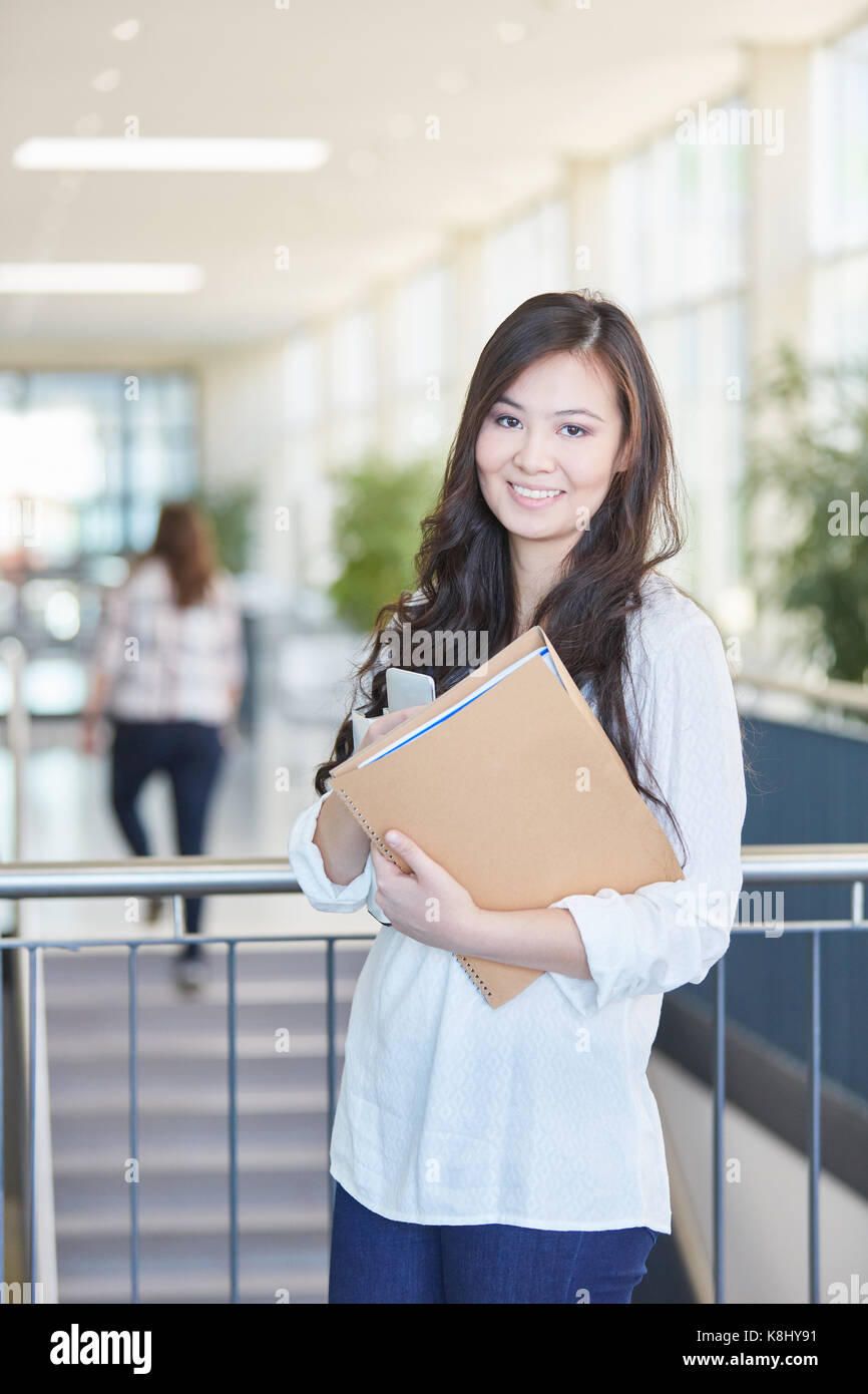 Asian university student hi-res stock photography and images - Alamy