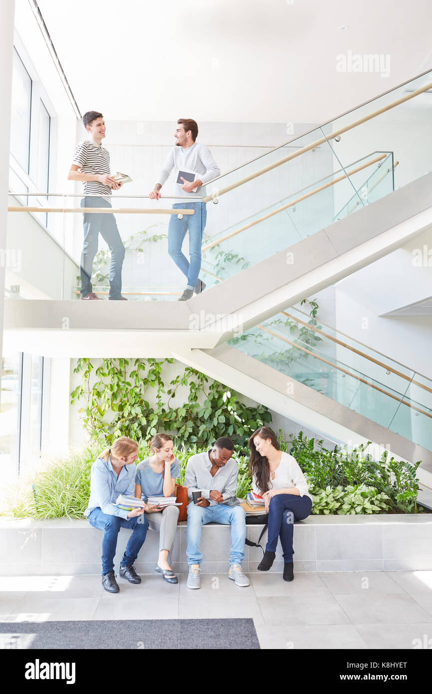 Small college team hi-res stock photography and images - Alamy