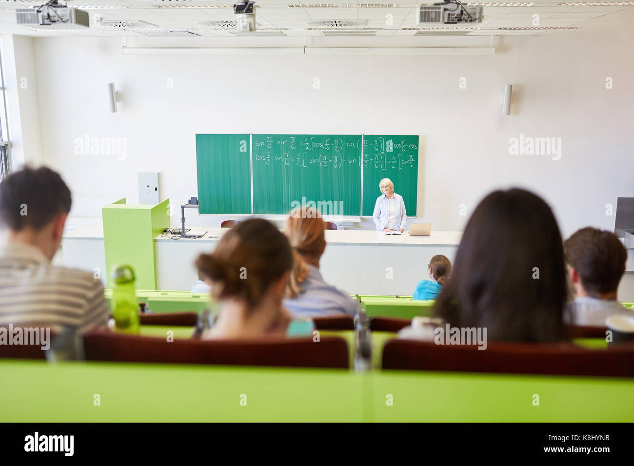 Teacher students lecture hall hi-res stock photography and images - Alamy