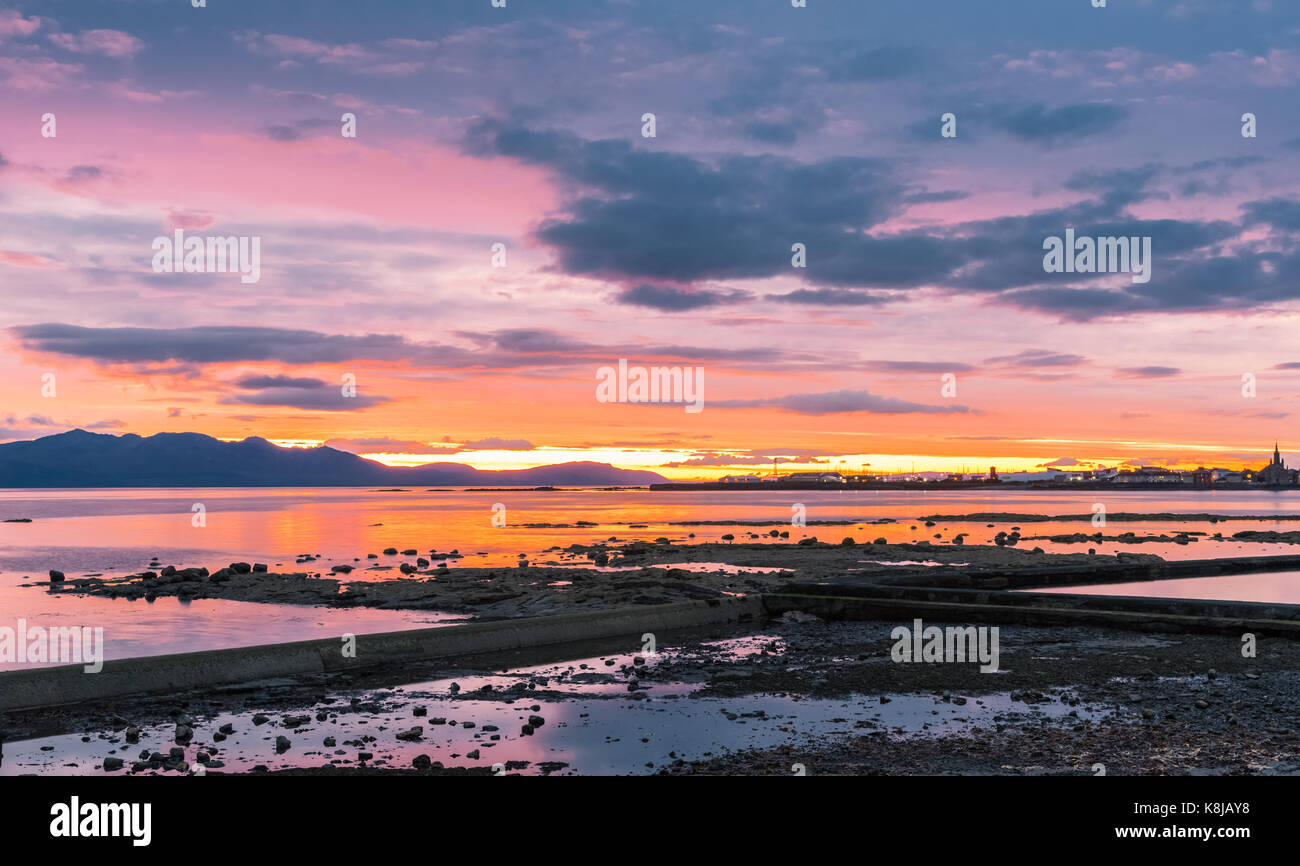 A beautiful sunset over Ardrossan and Arran with the firey sun ...