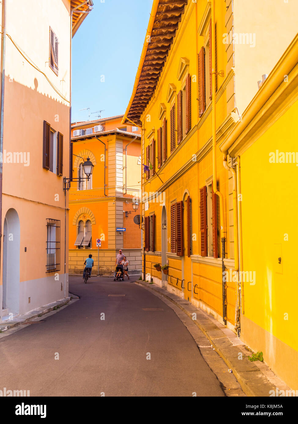 Beautiful narrow lane in the historic city center of Pisa - PISA ...