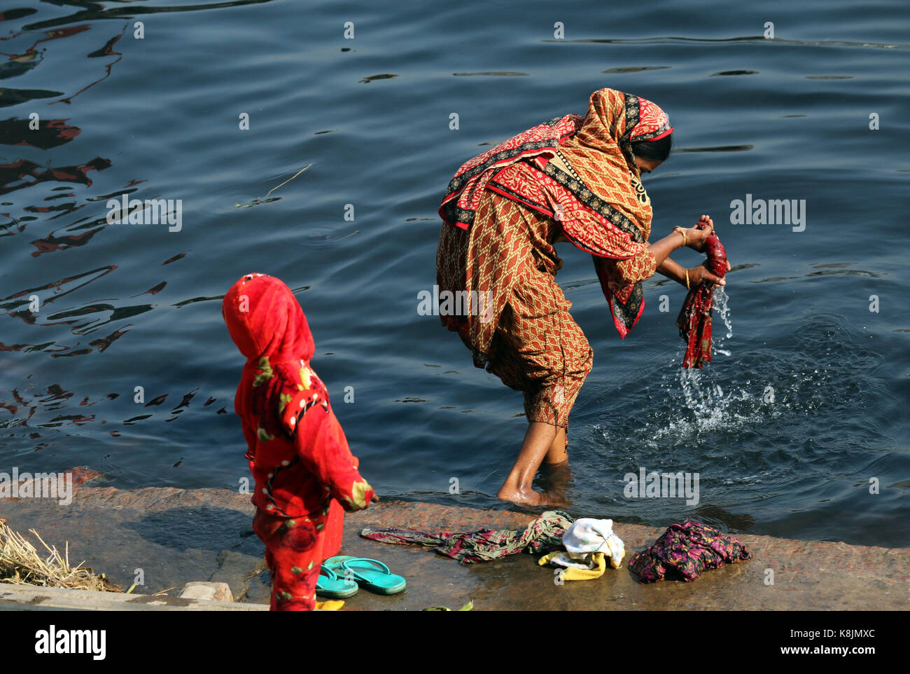the life diversity over and surrounding the dying river buriganga of ...