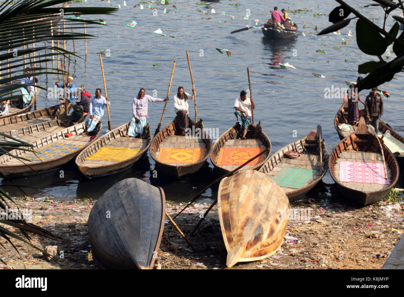 the life diversity over and surrounding the dying river buriganga of ...