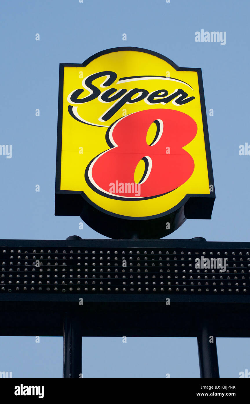 Super 8 motel hi-res stock photography and images - Alamy