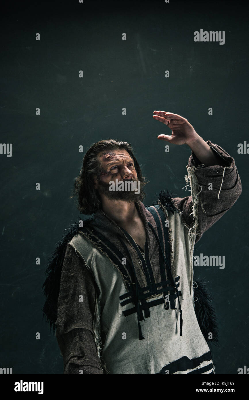 Actor in makeup, a poor man Stock Photo - Alamy